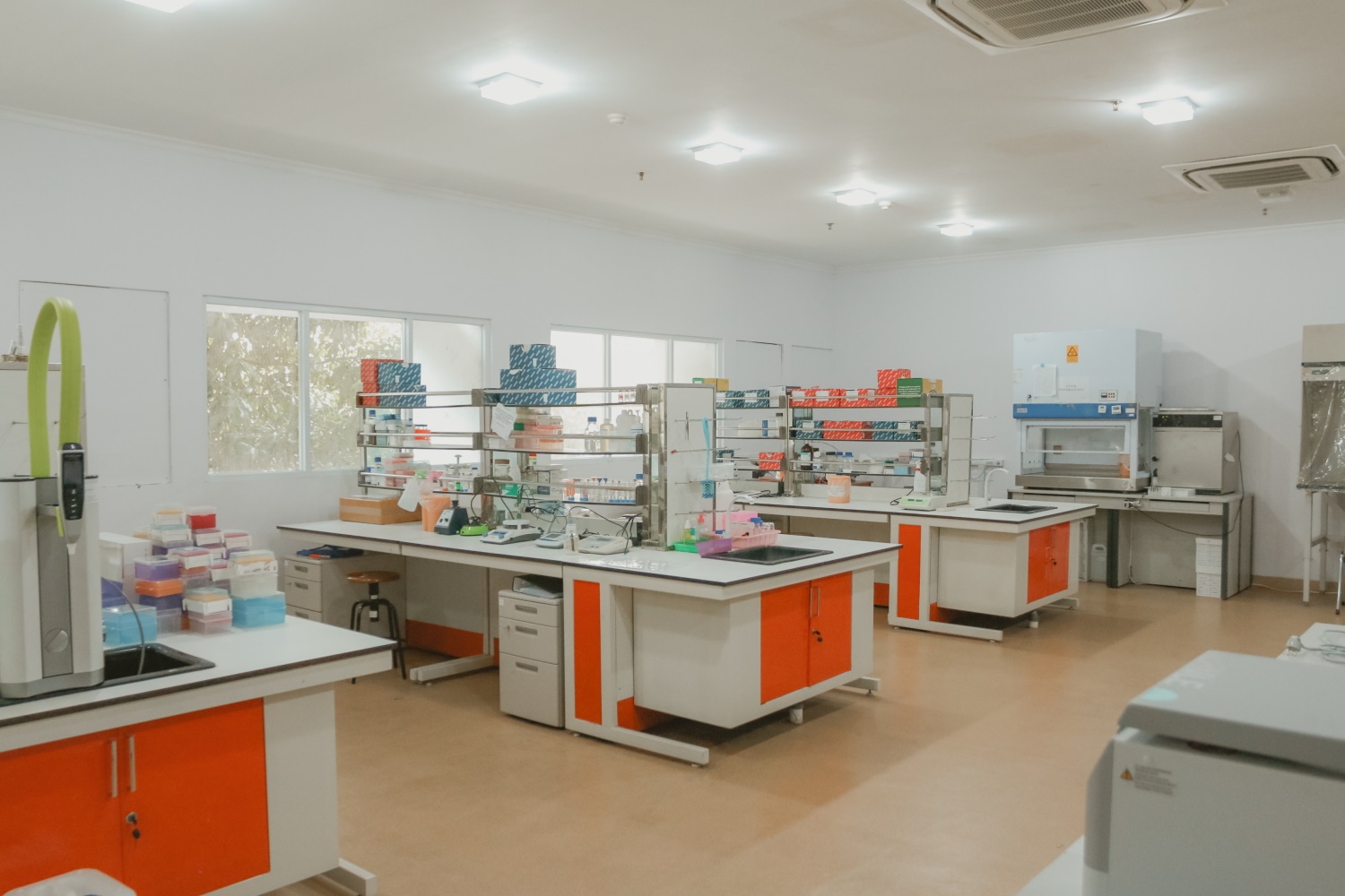 Laboratorium Riset Terpadu - FK-KMK UGM