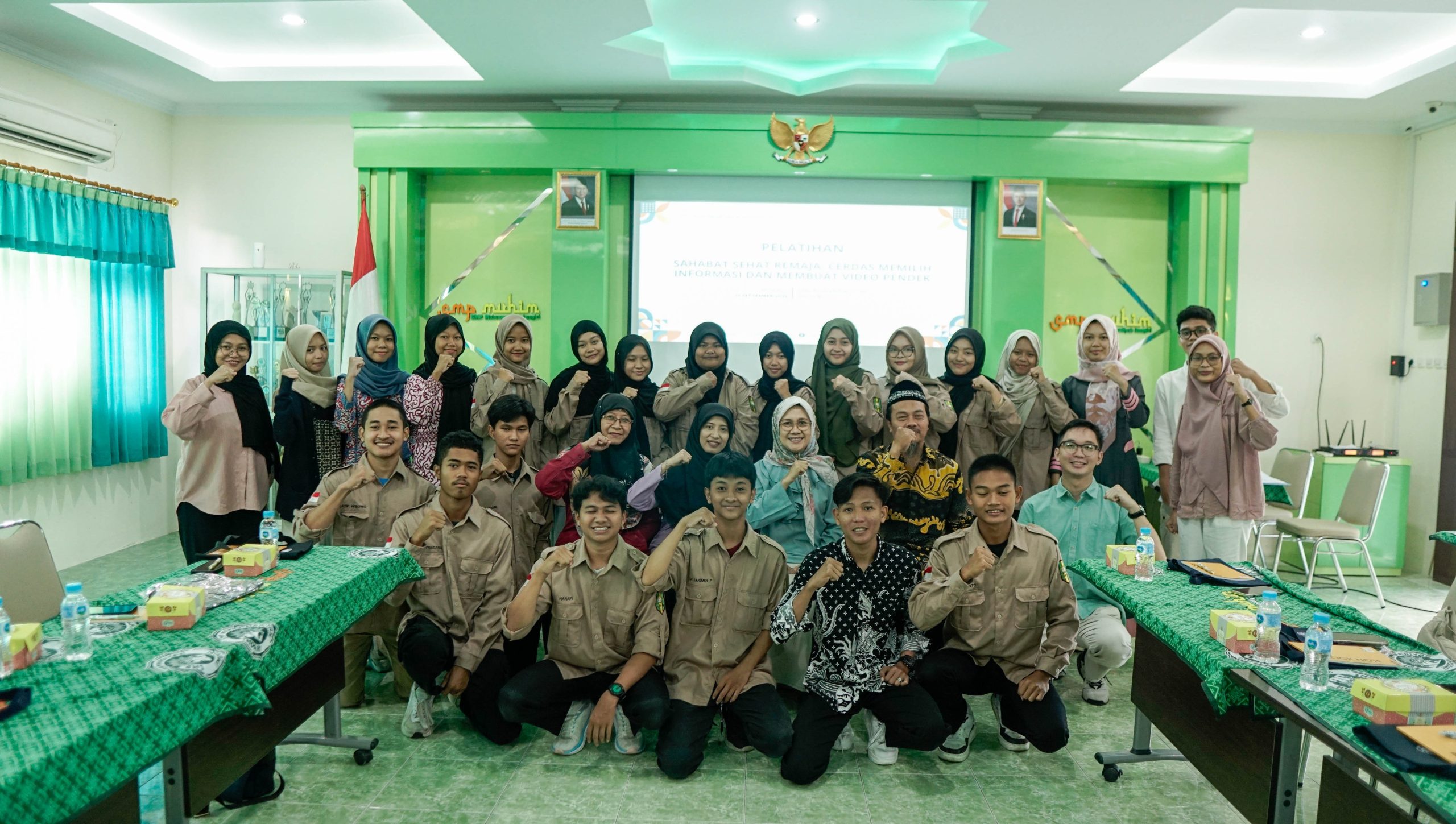 FK-KMK UGM Dorong Literasi Informasi dan Kreativitas Remaja Imogiri - FK-KMK UGM